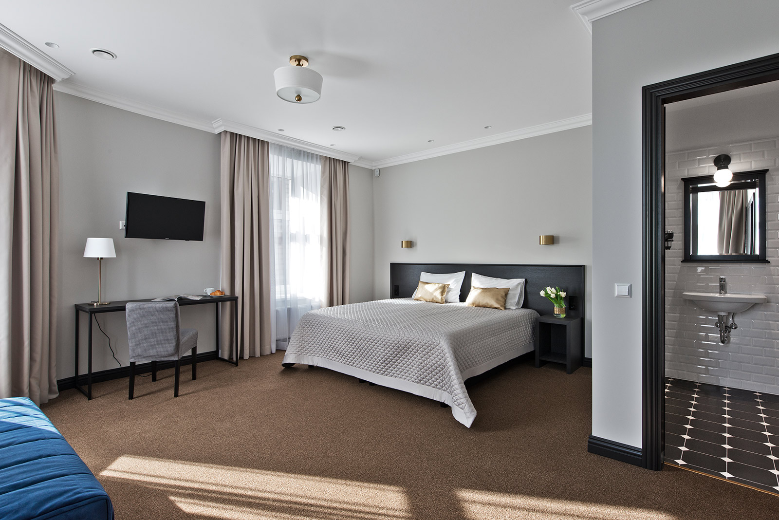 Pusiau liuksas - 15th Avenue